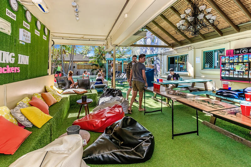 Sleeping Inn Surfers Backpackers, Gold Coast - Is it Worth it? NEW ...