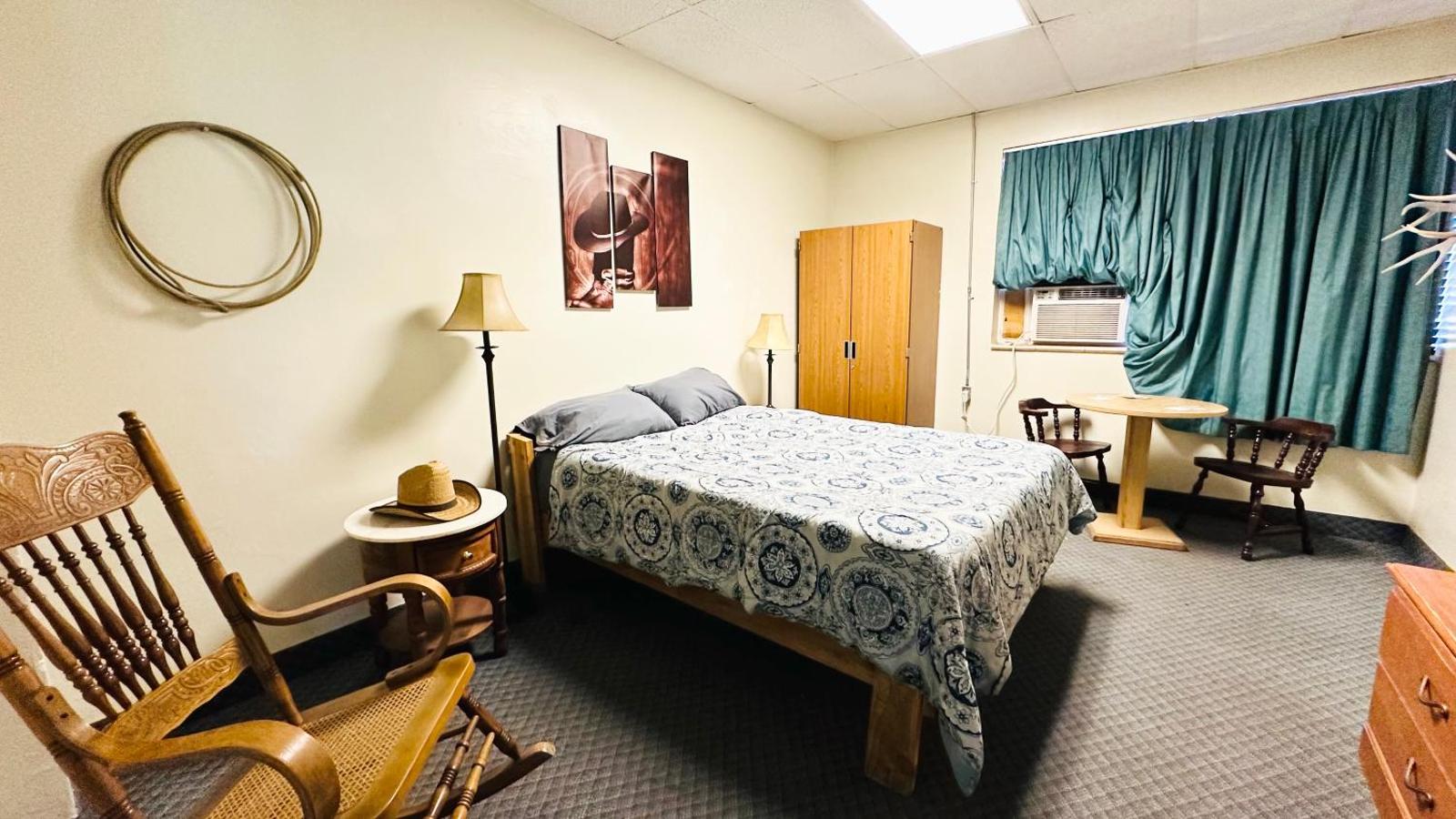 The Cowboy Bunkhouse, Kanab - Is it Worth it? NEW Reviews 2025