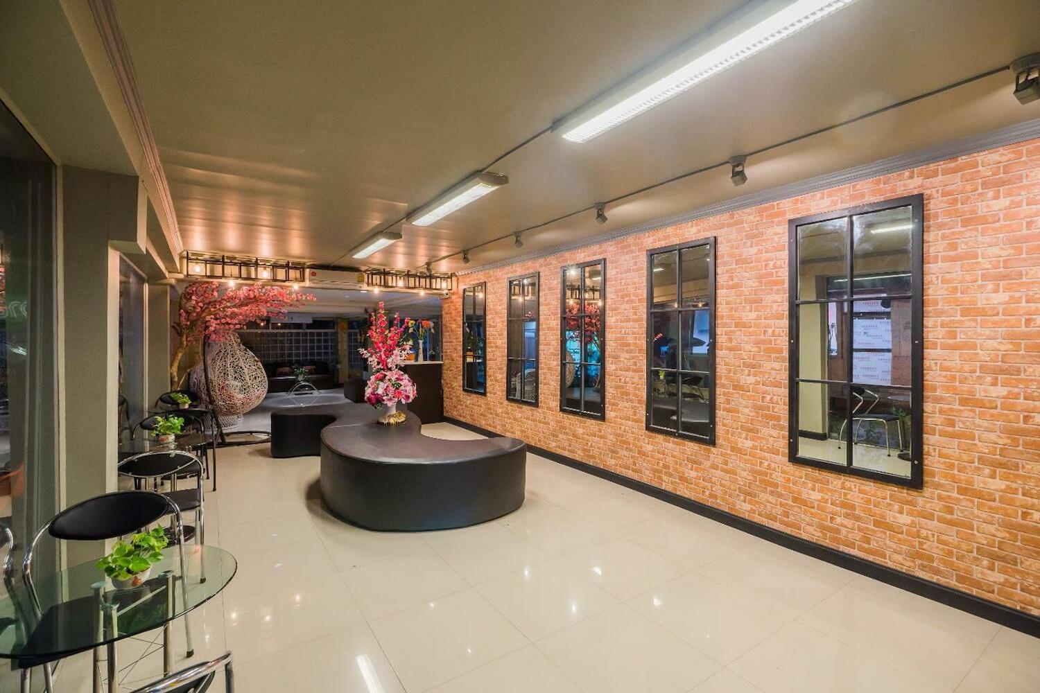 The Corner Ratchada, Bangkok - Is it Worth it? NEW Reviews 2025