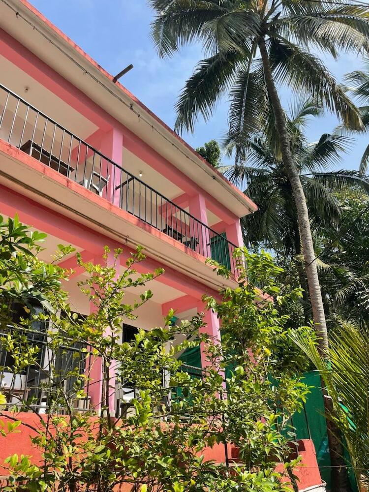 Pogo's Mountain House - A Part Of The 12 Monks Family, Arambol - Is it ...