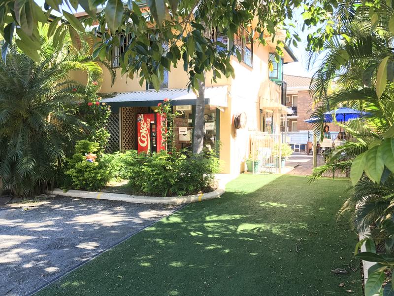 Couple O' Days Backpackers, Gold Coast - Is it Worth it? NEW Reviews 2025