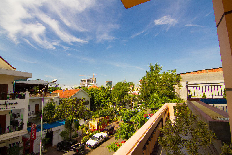 G Eleven Hotel, Phnom Penh - Is it Worth it? NEW Reviews 2024