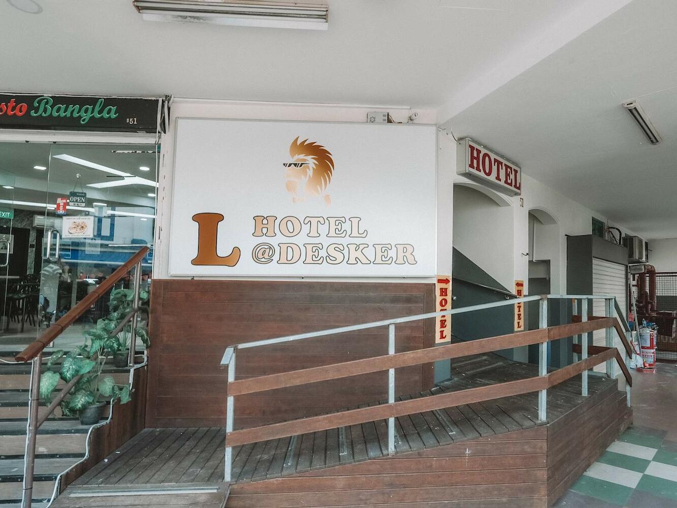 A Hotel Desker, Singapore City - Is it Worth it? NEW Reviews 2025