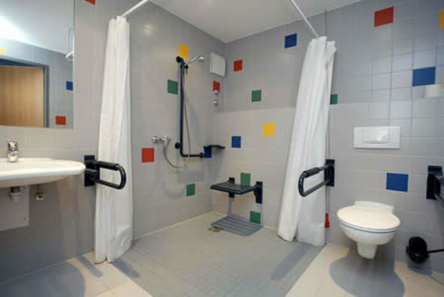 HI - Köln - Deutz City Hostel in Cologne - Prices 2021 (How to compare?)