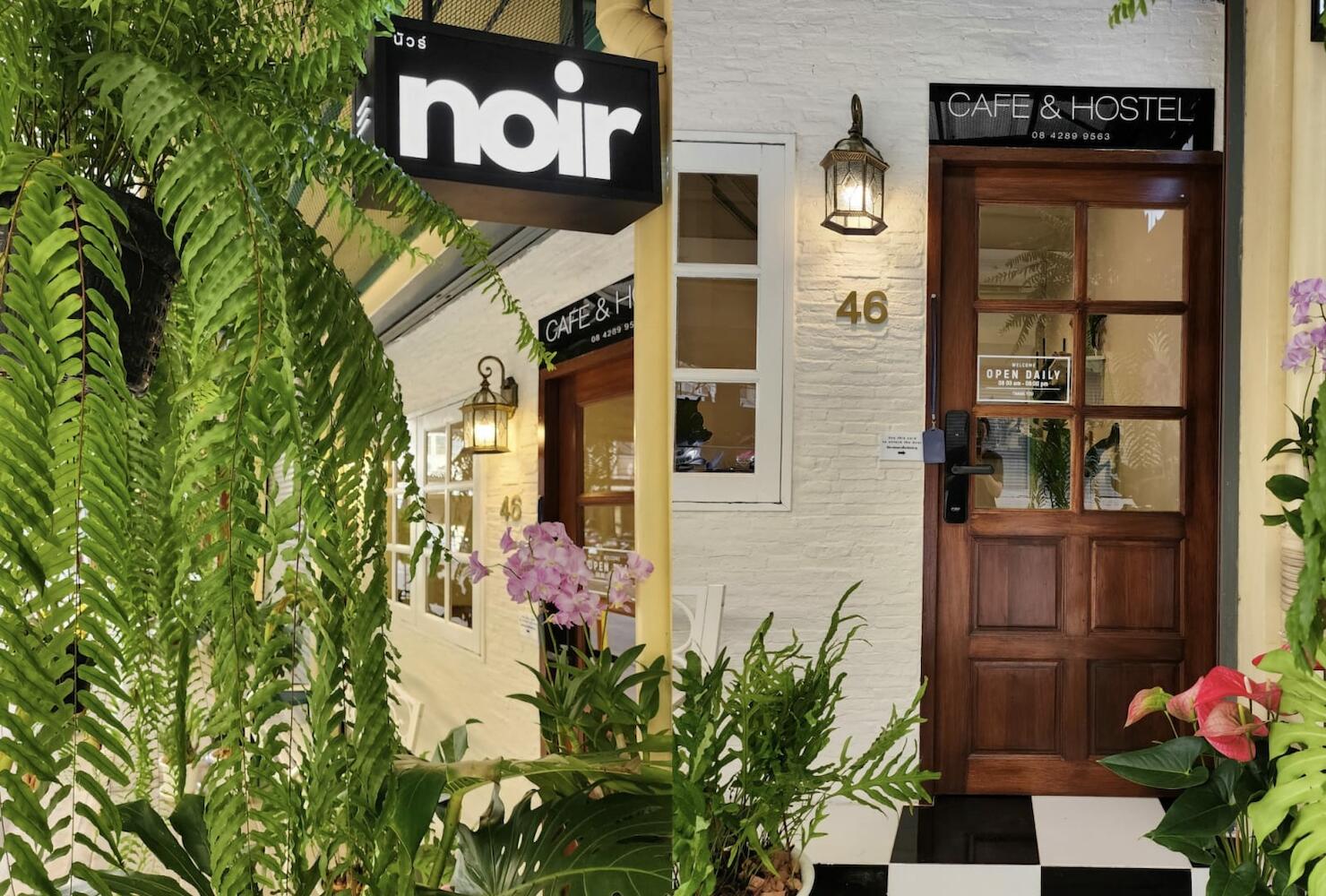 Noir Cafe & Hostel Chinatown, Bangkok - Is it Worth it? NEW Reviews 2025