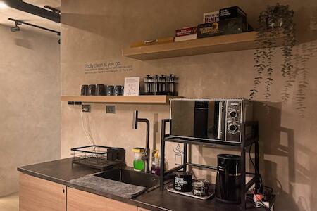 Hostels in Manila from ₱56/Night 🤑 - Compare with Hostelz