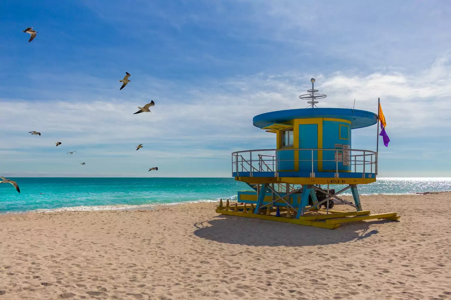 The Tropics Hotel & Hostel, Miami Beach - Is it Worth it? NEW Reviews 2024