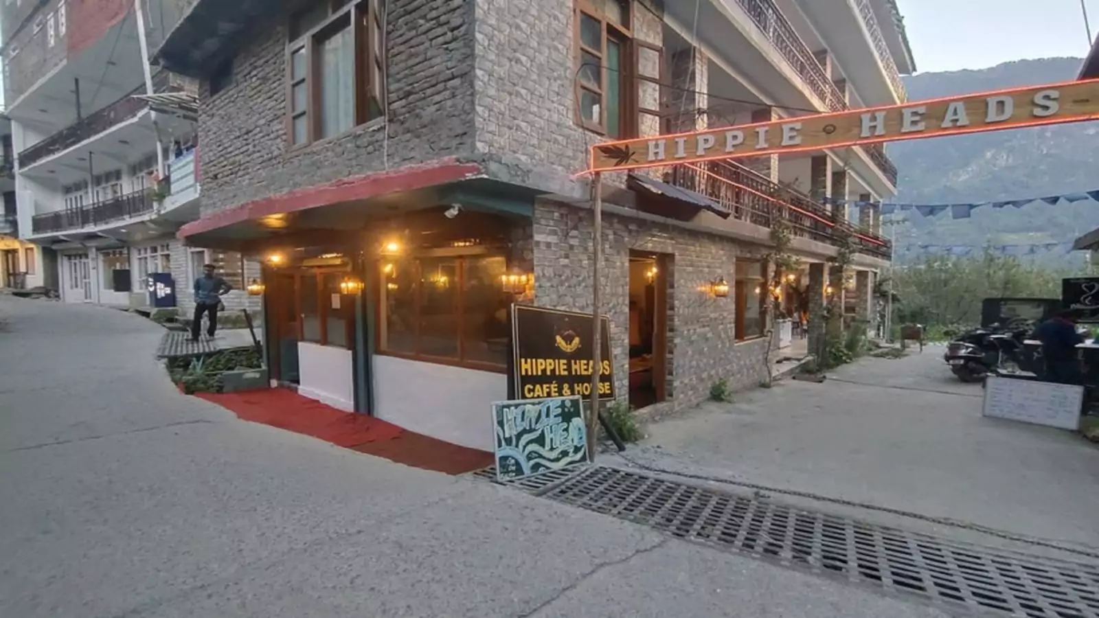 Hippie Heads Cafe & House, Manali - Is it Worth it? NEW Reviews 2023