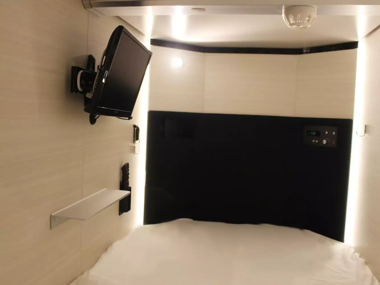 Calendar Hotel, Otsu City - 2023 Price & Reviews Compared