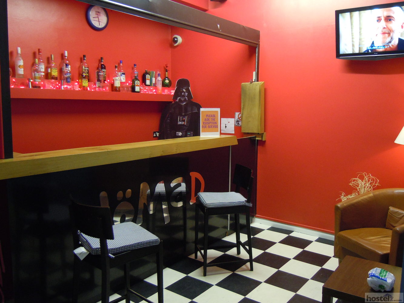 Price Comparison for Nomad Backpackers Plus in Cardiff (with HONEST ...